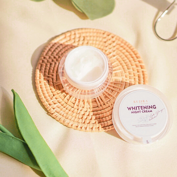 Whitening Night Cream ผิวกระจ่างใส